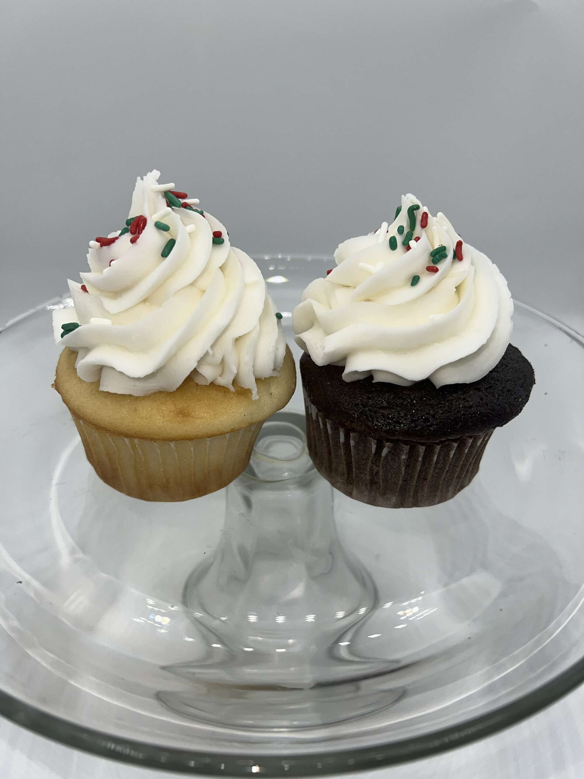 Petonito's Vanilla and Chocolate Nutella Cupcakes- 6pcs. 3 of ea. - New ...