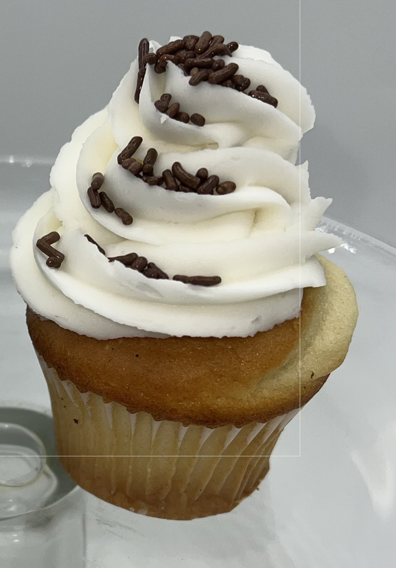 Petonito's Vanilla Nutella Cupcakes- 6pcs. - New Haven Direct Connect